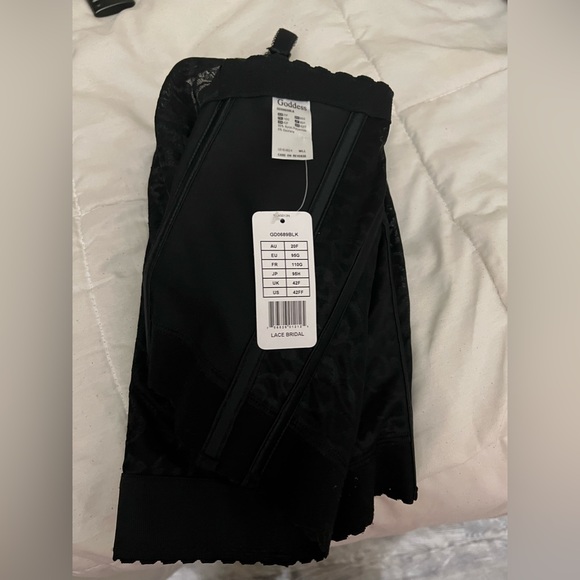 Goddess | Intimates & Sleepwear | Nwt Goddess 42ff Black Lace Bustier ...